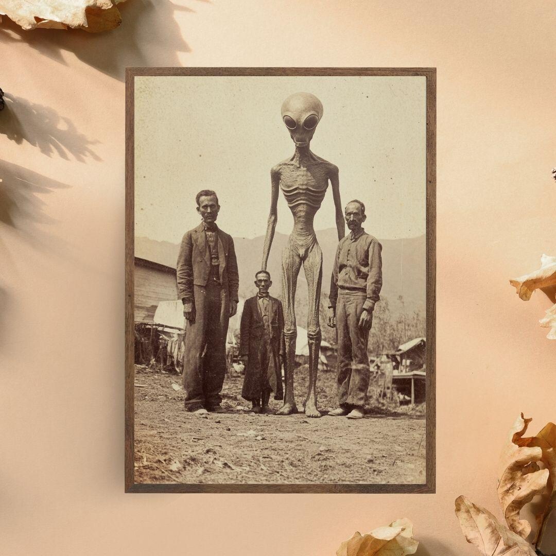 Alien Encounter Vintage Art Print - Unique Sci-fi Wall Decor, Retro ...