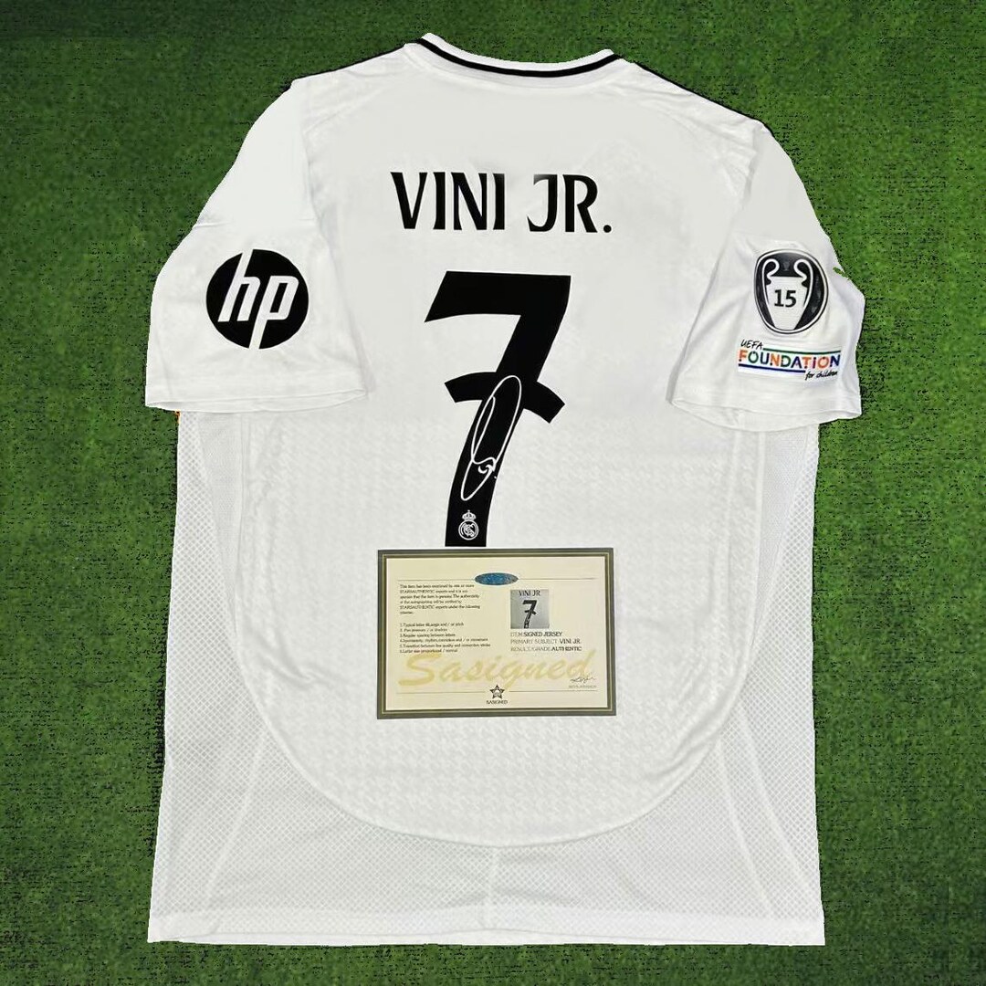 Vini Jr SIGNED Real Madrid Home White Signature Shirt/jersey COA 24/25 ...