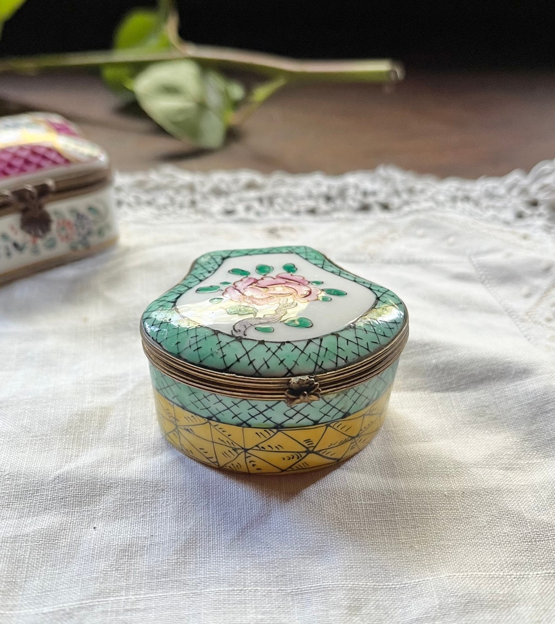 Antique Porcelain Trinket Box Chinoiserie Floral Made in France Shell ...