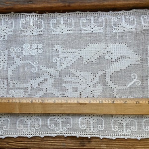 Italian Needlework Placemats in Deruta Hand Embroidery on Linen Set/4 ...