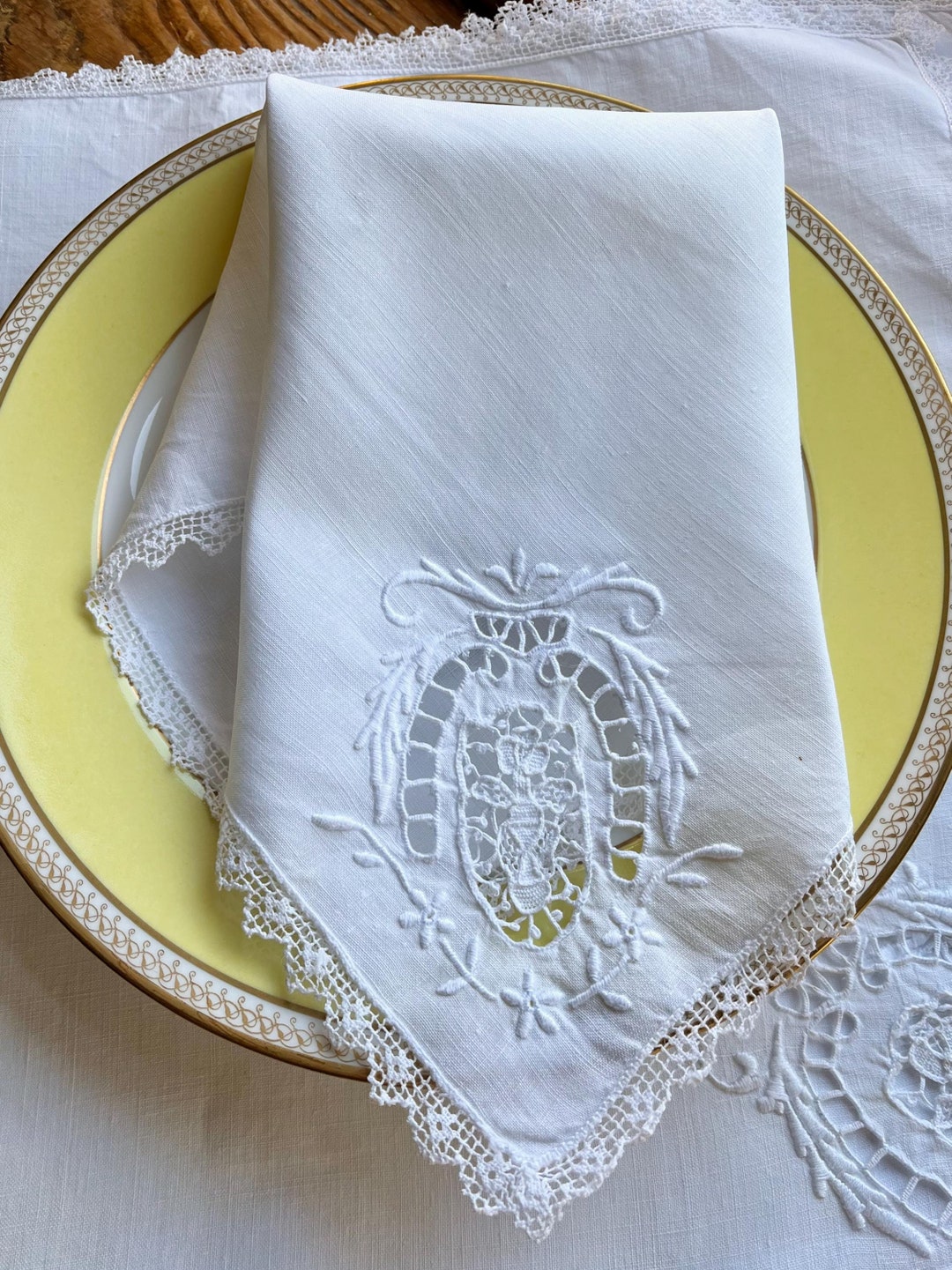 White Linen Napkins With Embroidery,needle and Filet Lace Trims Set of ...