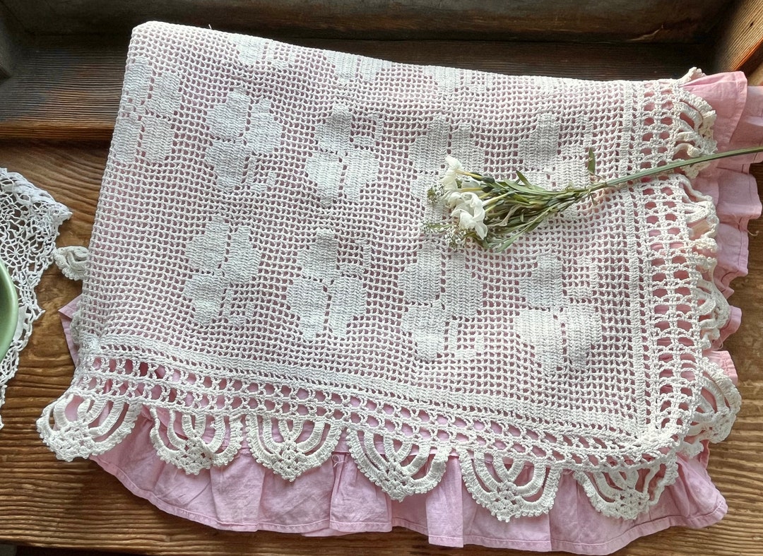 Vintage Pillow Layover/ Table Topper in Crochet Lined in Pink Cotton ...