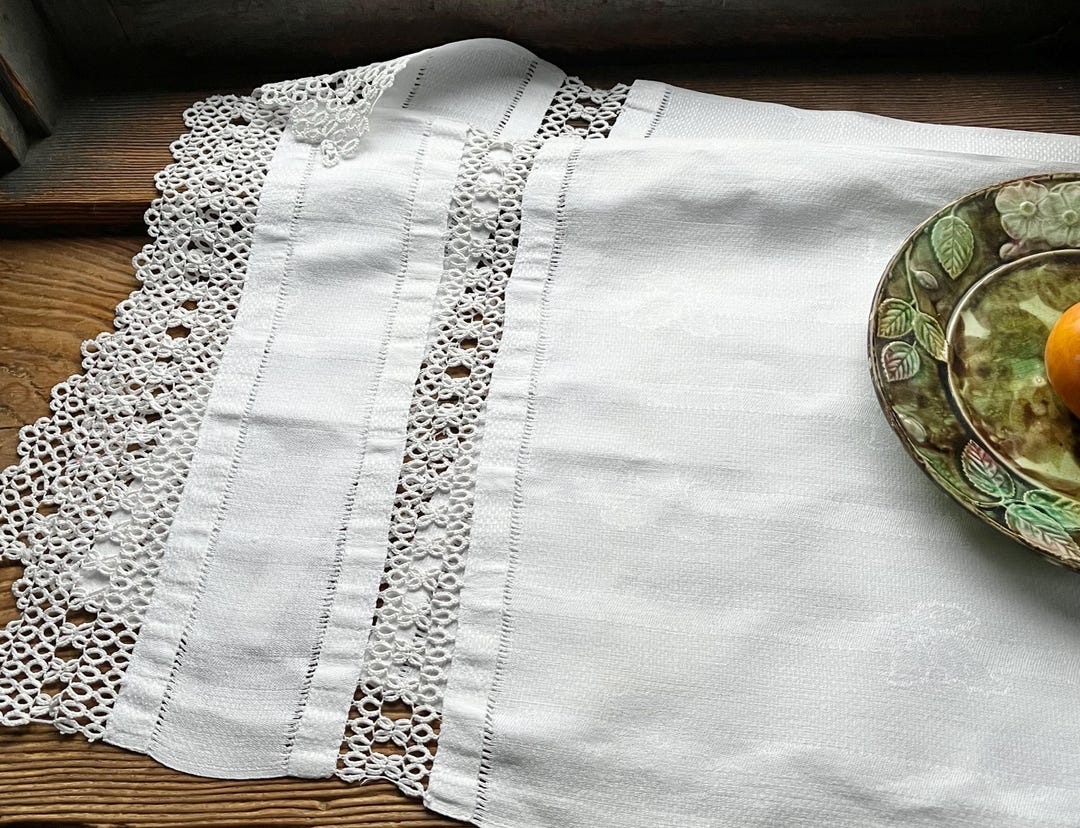 White Linen Table Runner With Hand Tatted Lace Trim With Woven Holly ...