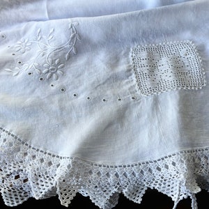 Vintage French Table Topper in White Linen Crochet and Embroidery 36 ...