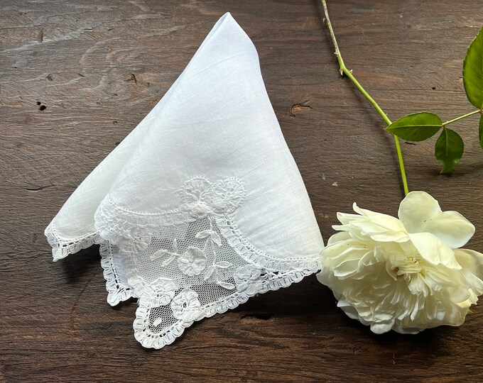 Vintage Princess Lace Handkerchief in White Linen - Etsy