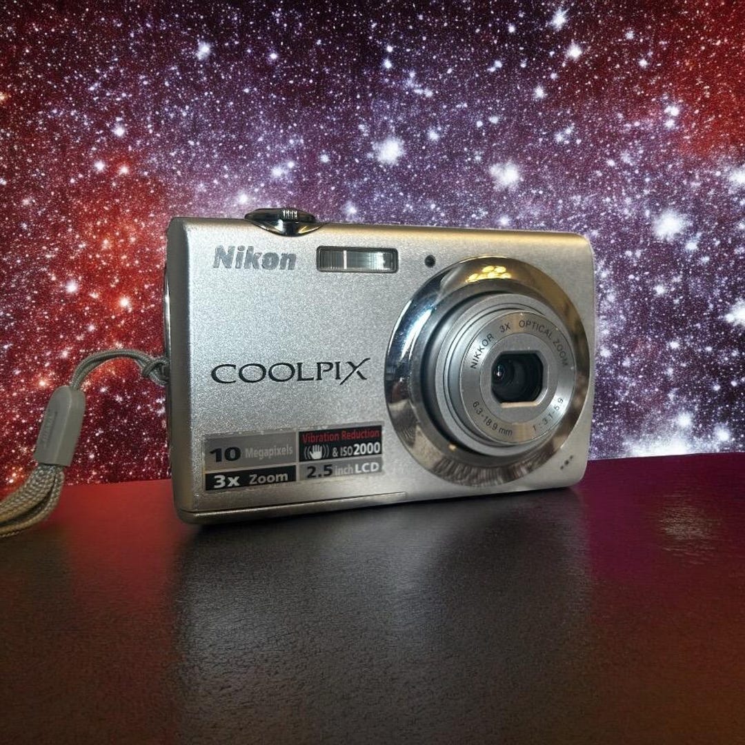 Nikon Coolpix S225 Silver – Objective Error – for Parts or Repair ...
