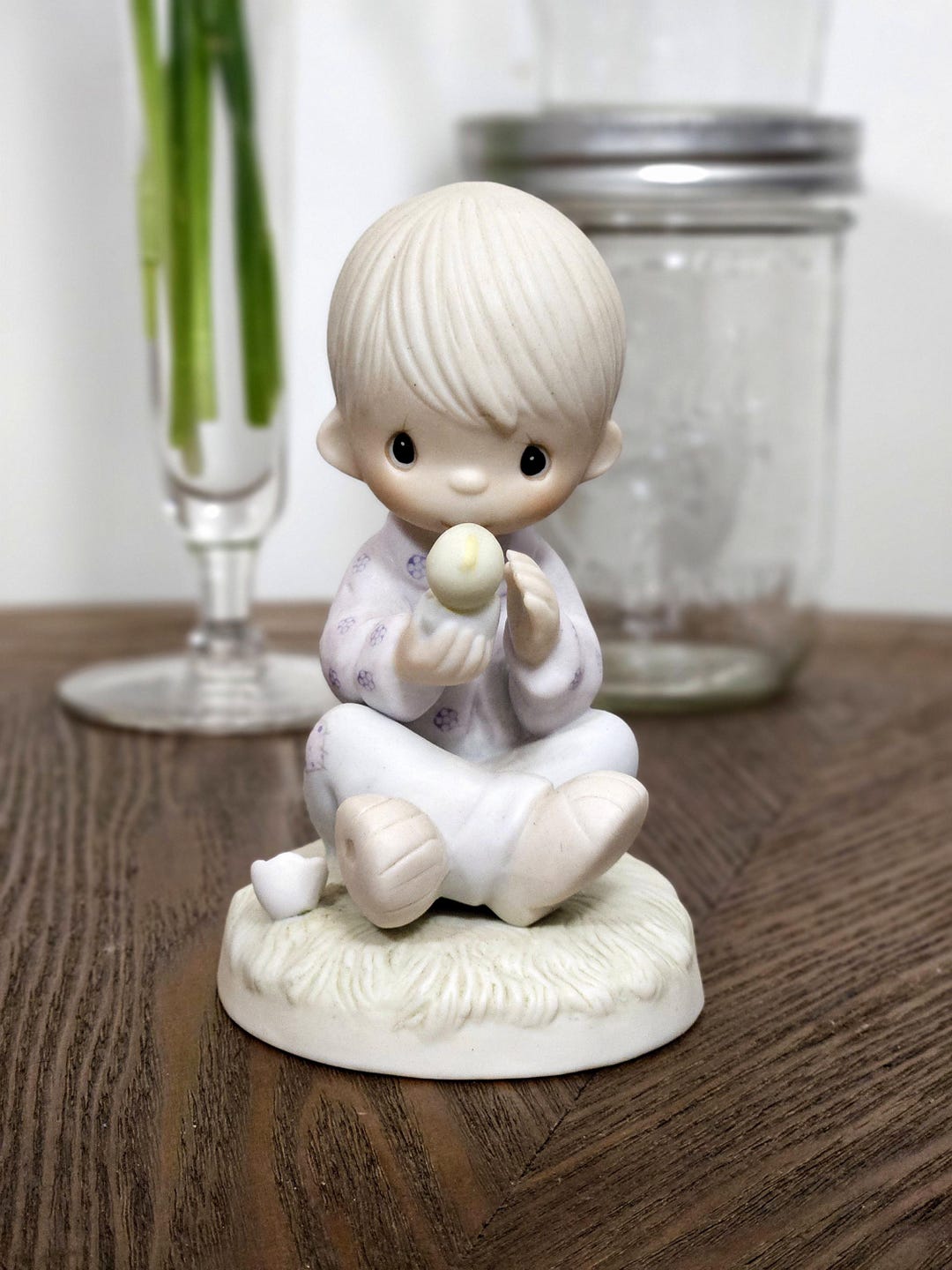 Precious Moments Figurine "i Believe in Miracles" E-7156 | 1981 Enesco ...