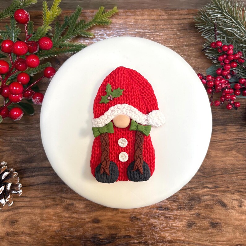 Gonk Christmas Cake Topper. Edible Festive Gnome Cake Decorations ...