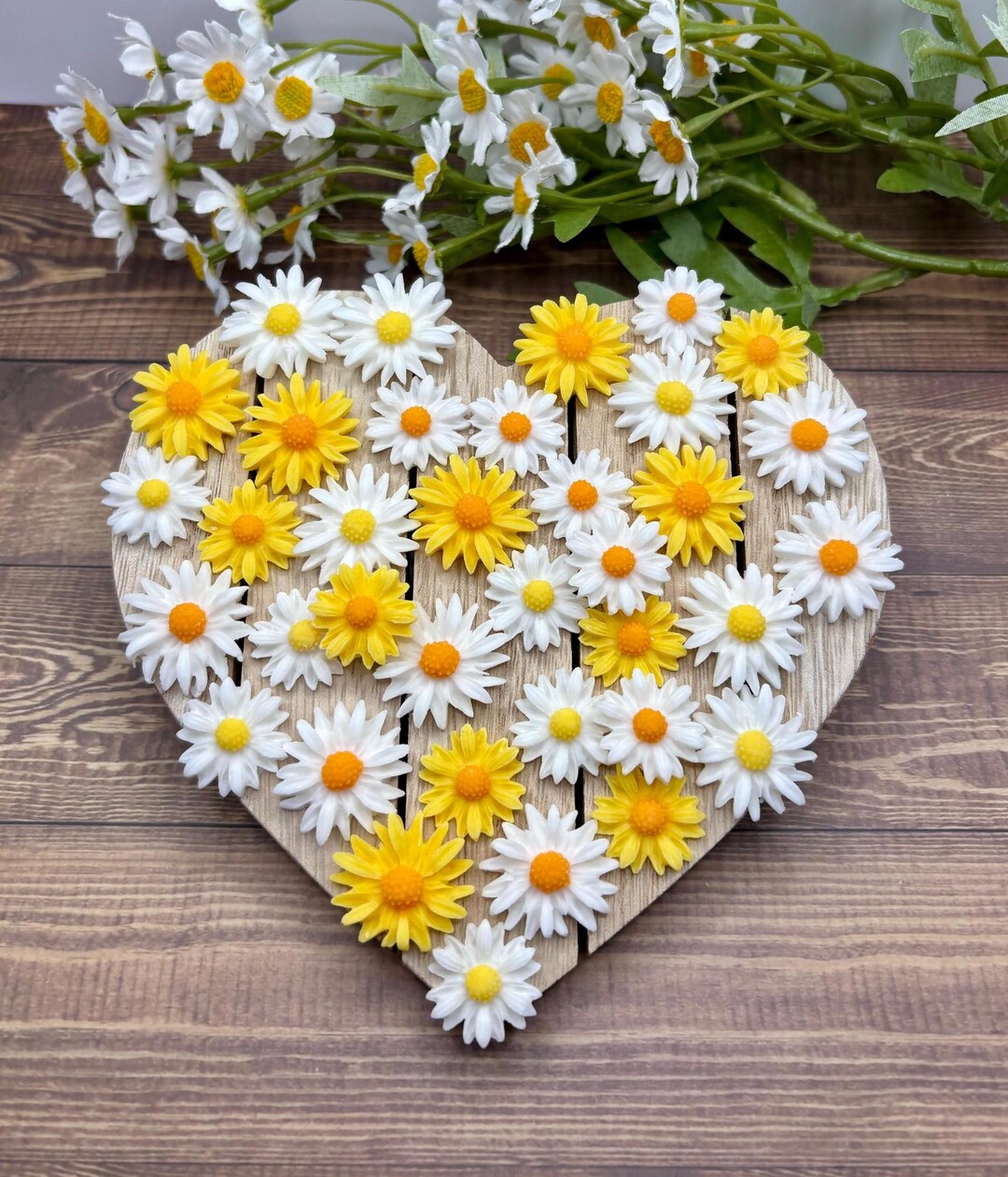 Daisy Flower Edible Cake Topper. Fondant Sugarpaste Flower Cake ...
