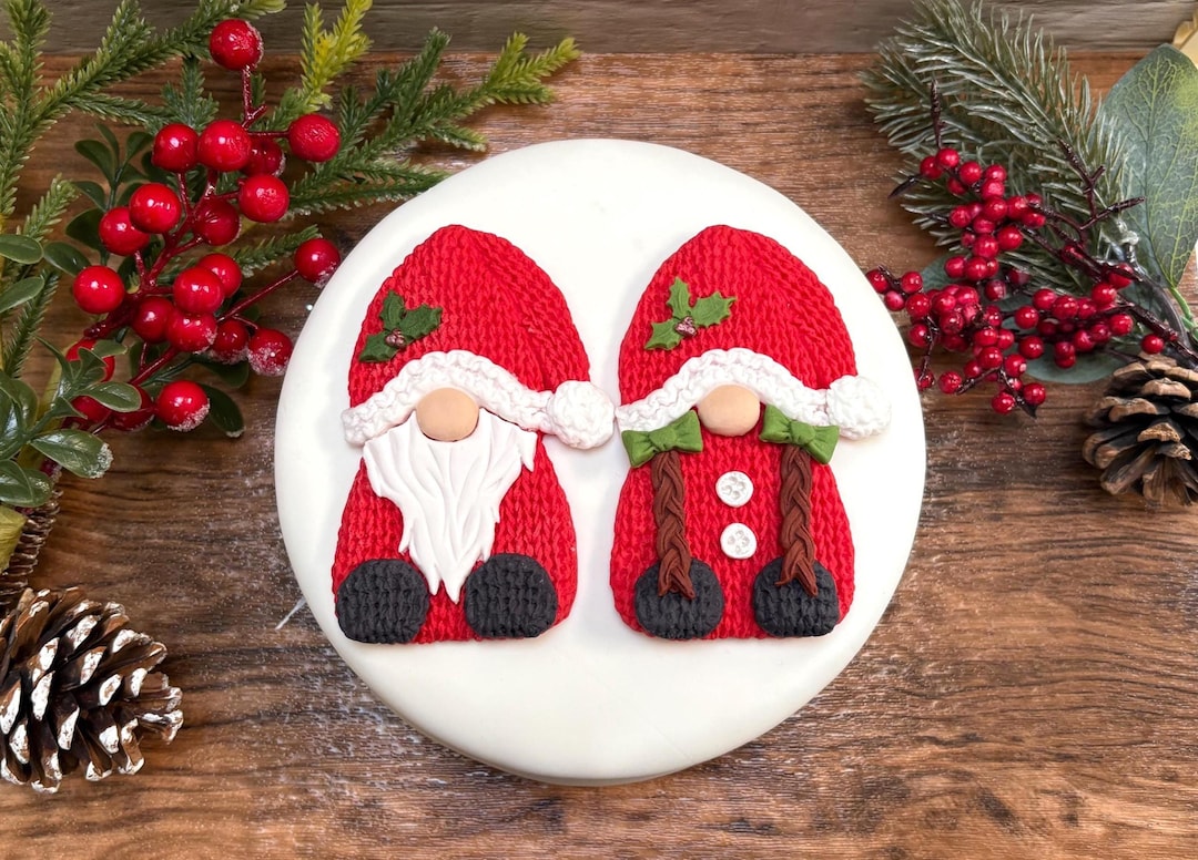 Gonk Christmas Cake Topper. Edible Festive Gnome Cake Decorations ...