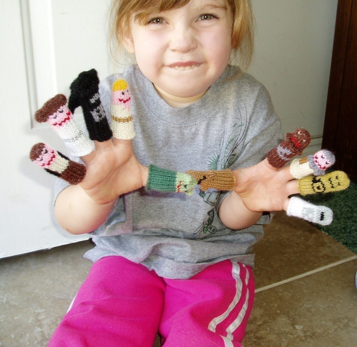 Space Wars Finger Puppet Set. includes 11 Puppets. - Etsy