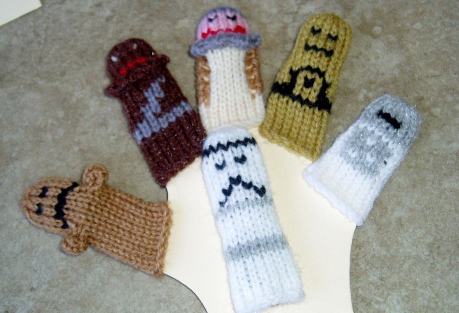 Space Wars Finger Puppet Set. Includes 11 puppets. | Etsy