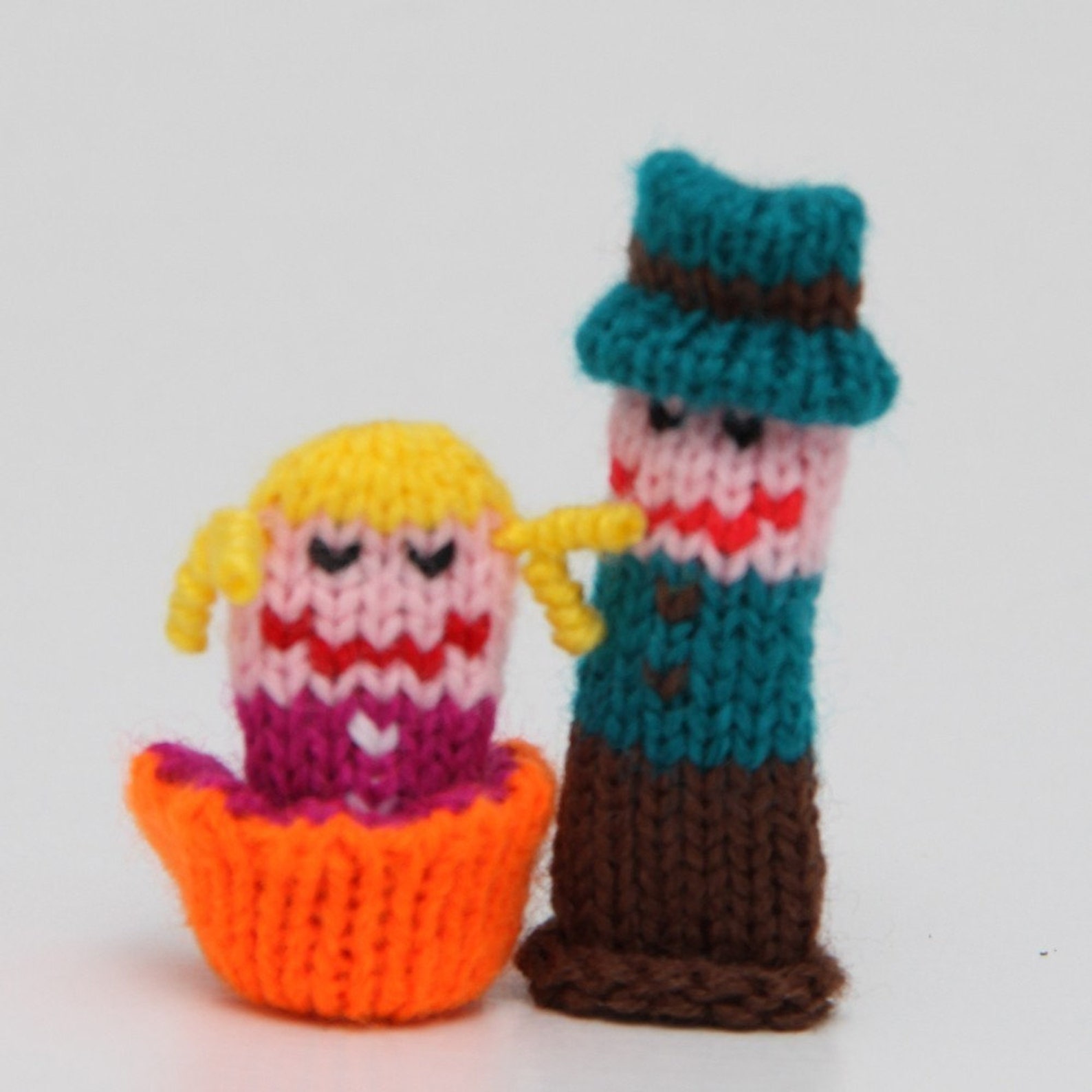 Little Miss Muffet and Peter Peter Pumpkin Eater Finger Puppet Set ...