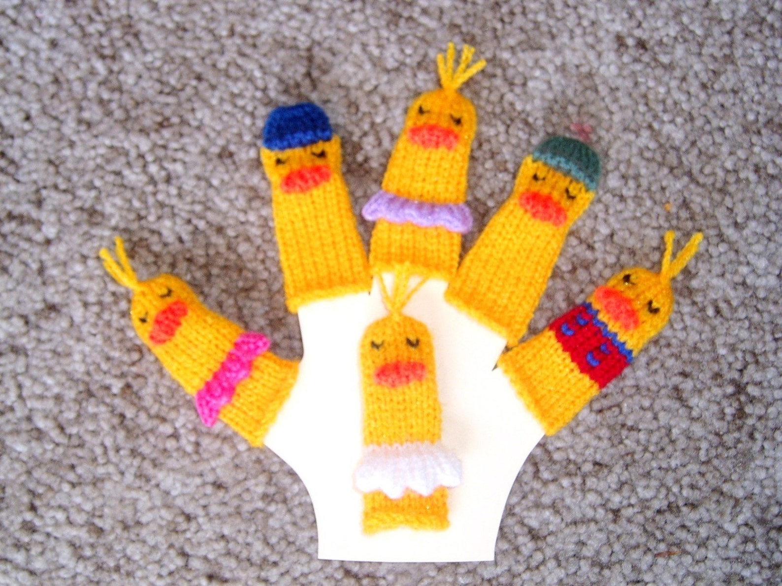 Little Ducks Finger Puppet Set. includes Six Duck Finger - Etsy