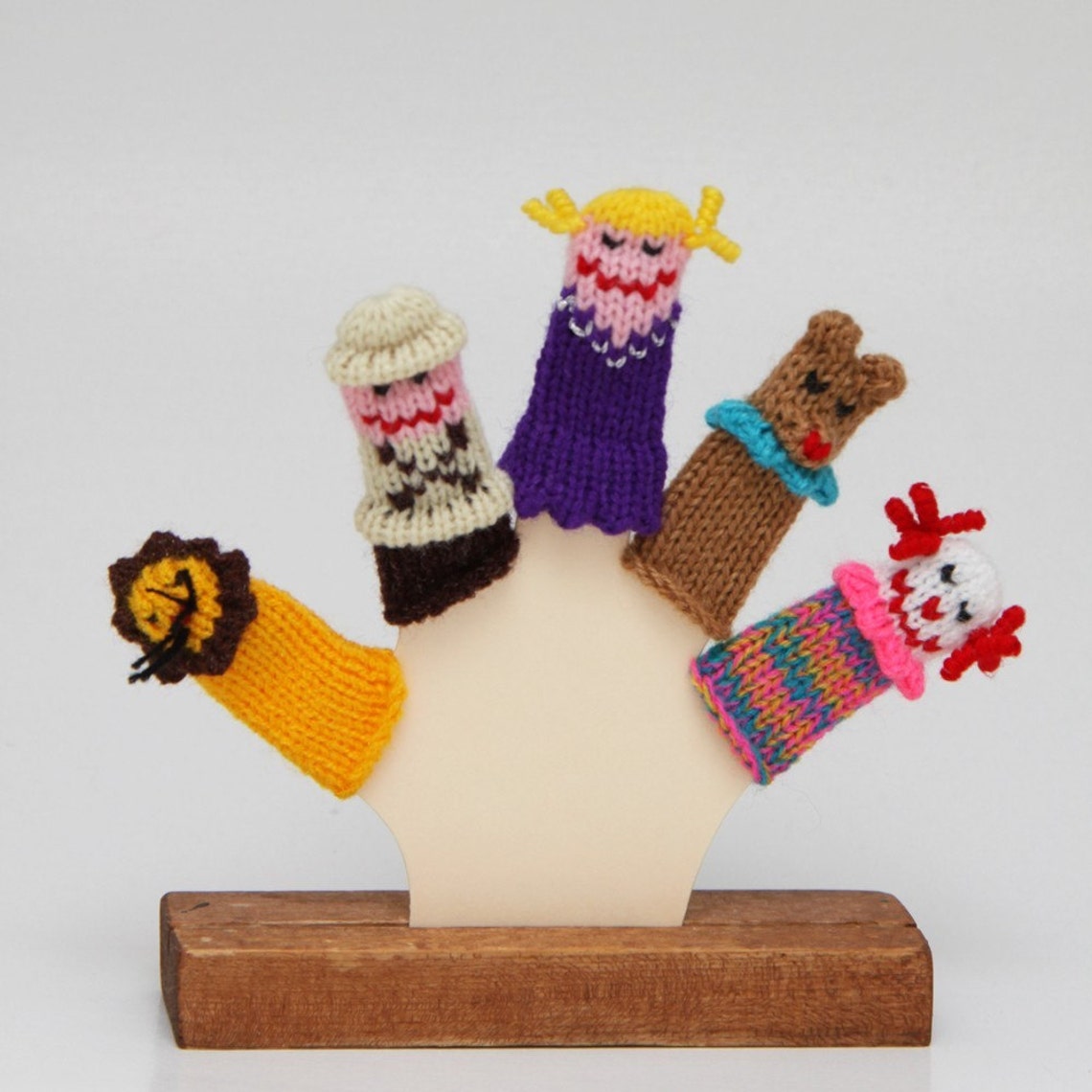Circus Fun Finger Puppet Set includes Lion Lion Tamer - Etsy