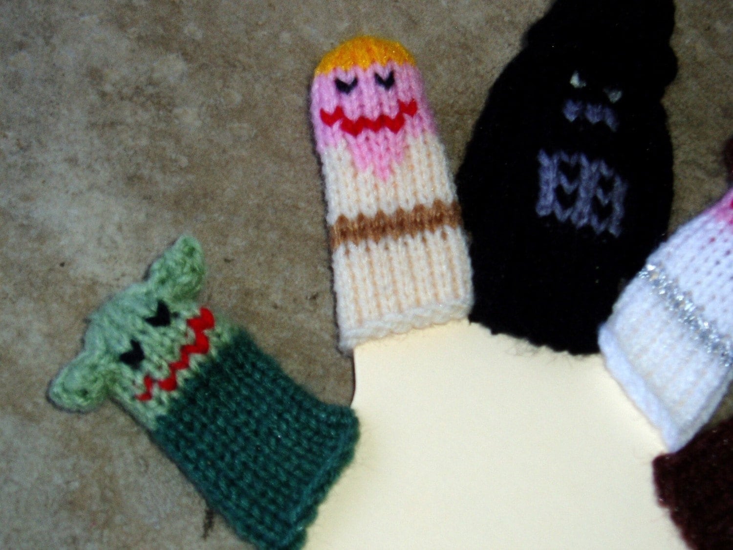 Space Wars Finger Puppet Set. Includes 11 puppets. | Etsy