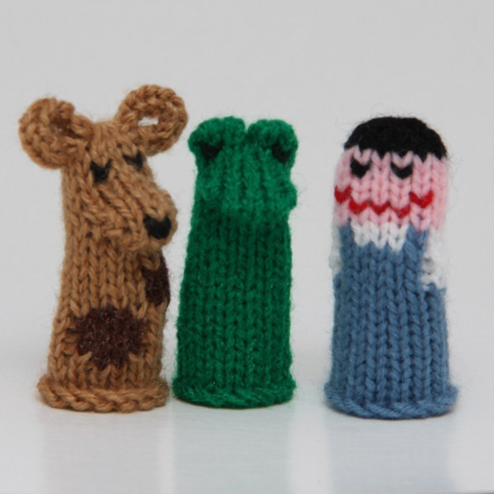 Friends and Pets Finger Puppets (includes Girl, Boy, Cat, Dog, and Frog ...