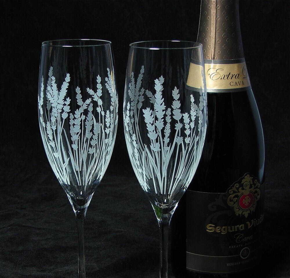 2 Personalized Wedding Champagne Flutes With Lavender, Wedding Gift for ...