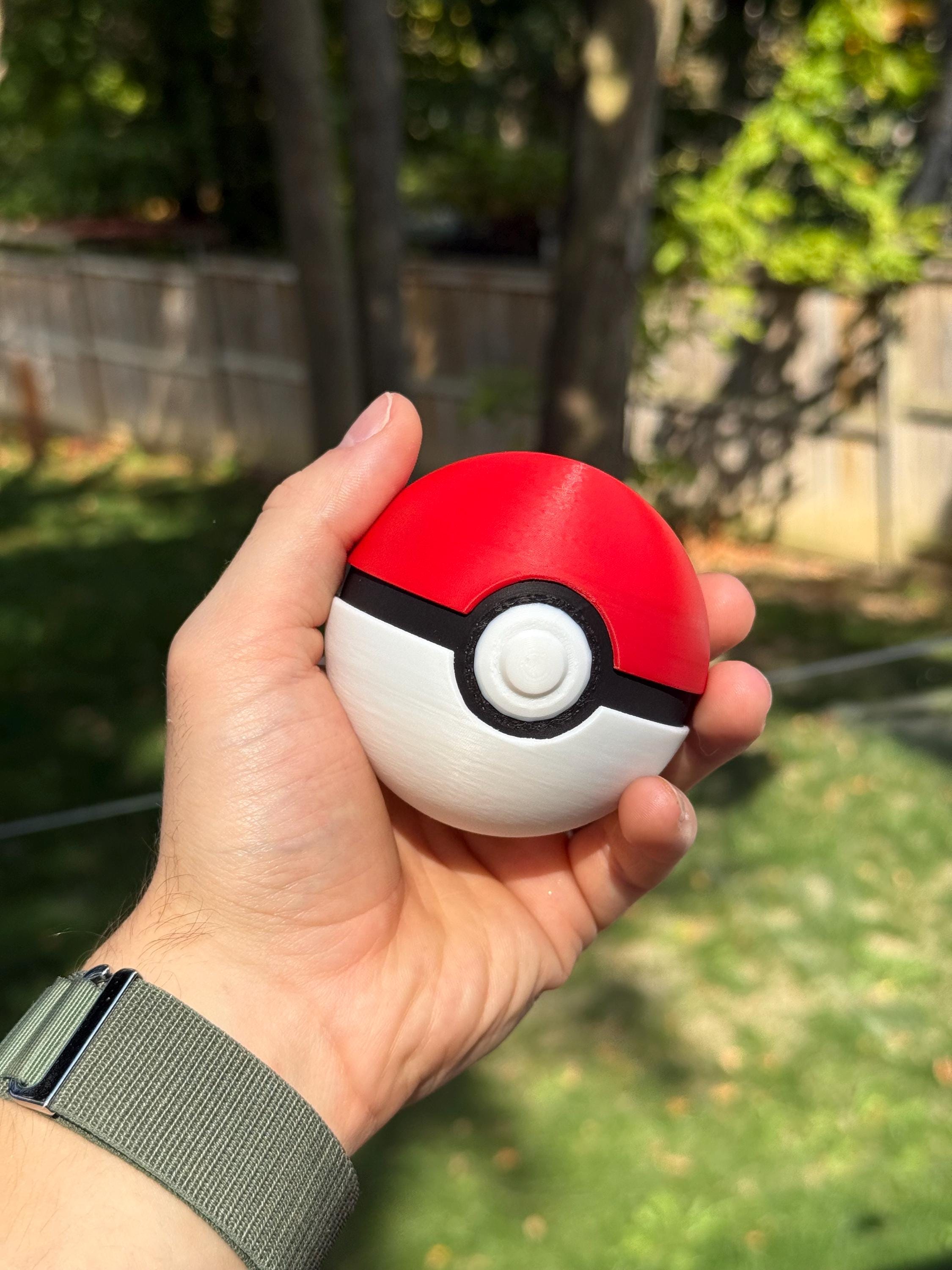 Lore Accurate Pokeball Display – Trainer Size & Storage Size – 3D ...