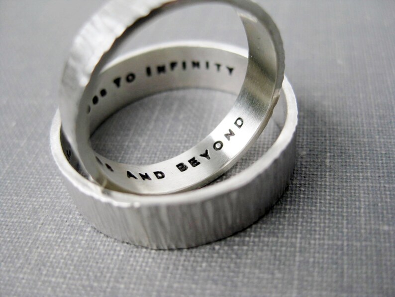 Wide Personalized Couple Rings 4mm and 6mm Wood Texture - Etsy