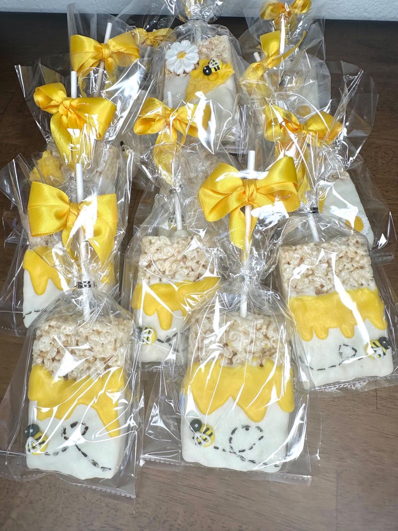 Winnie the Pooh Honey Bee Rice Crispy Treats| Honey Bee Rice Crispy ...