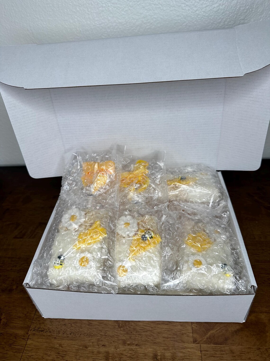 Winnie the Pooh Honey Bee Rice Crispy Treats Honey Bee Rice Crispy ...