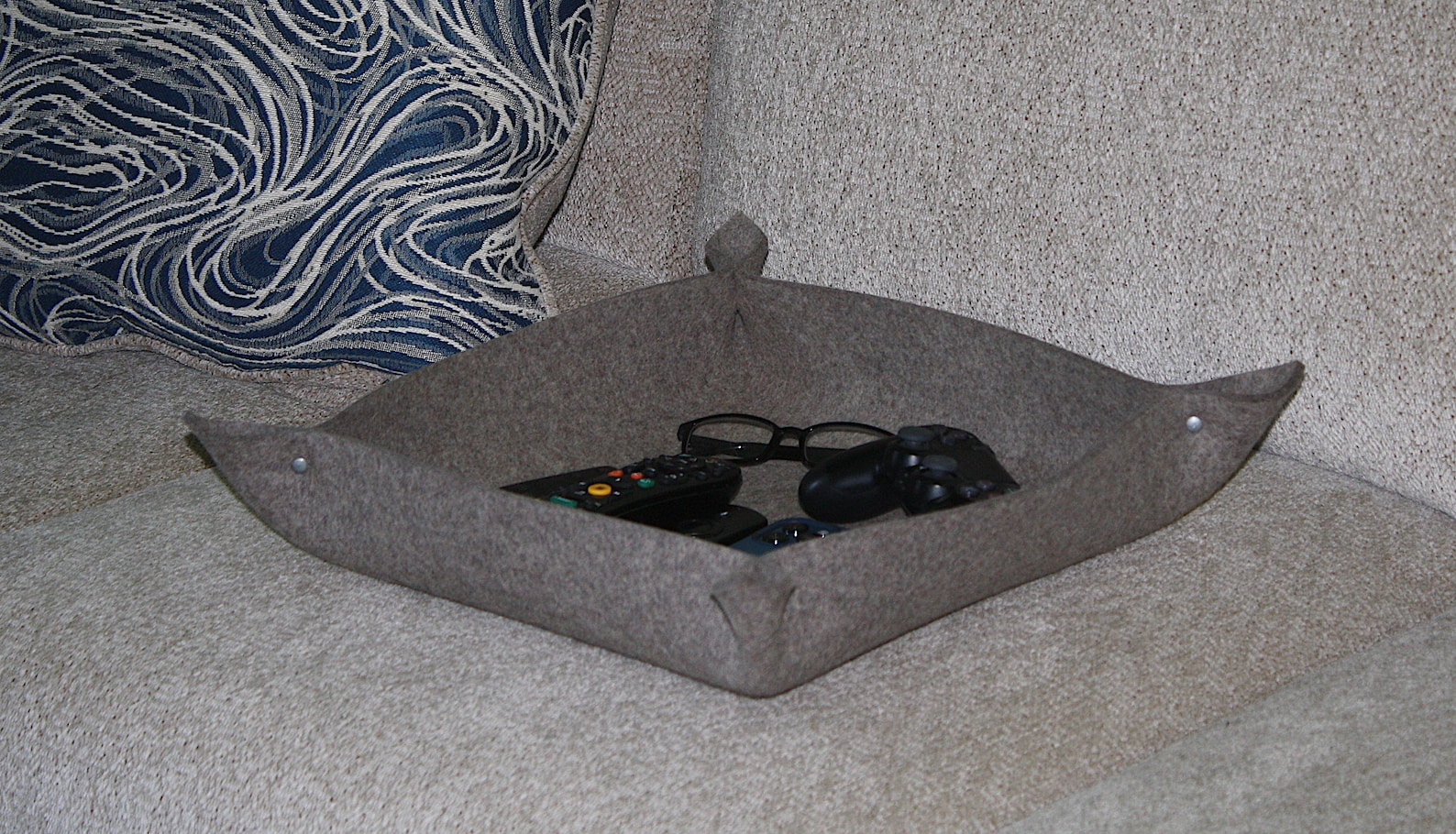 13 X 14.5 Large Valet Tray Remote Control Caddy | Etsy