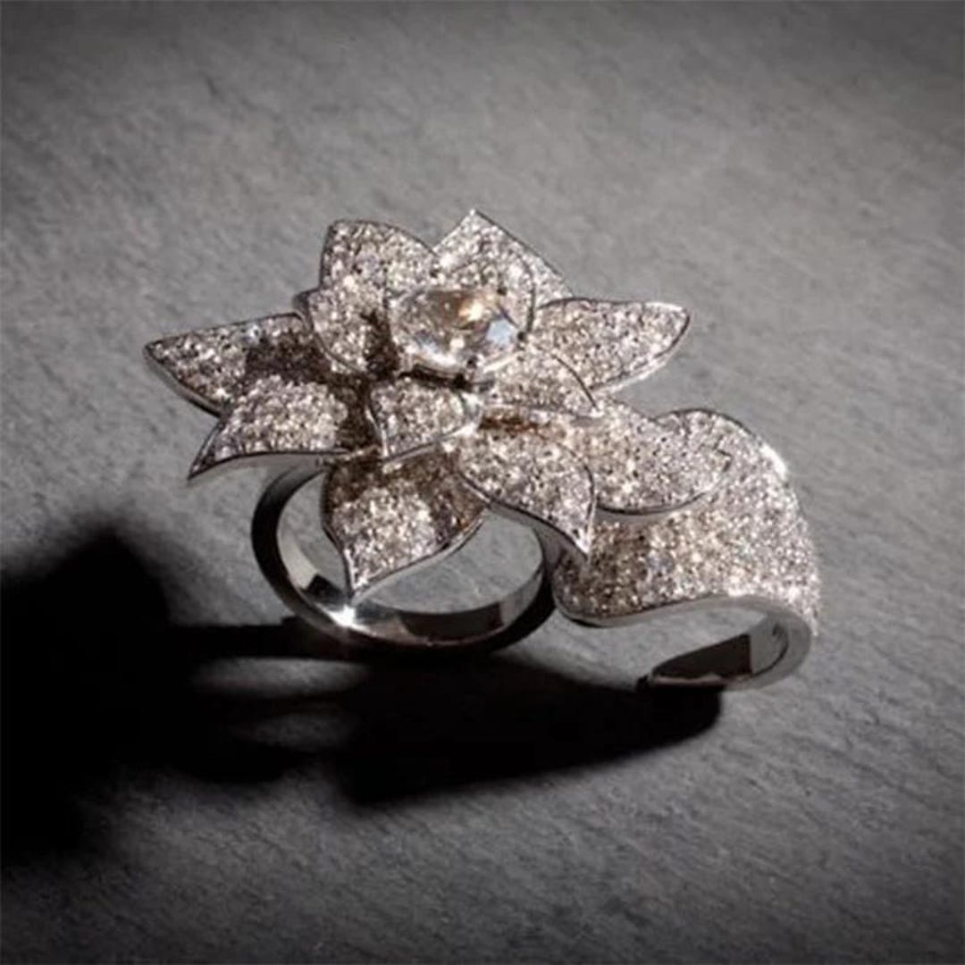 360 Diamond Double Finger 18K White Gold Flower Ring - Etsy