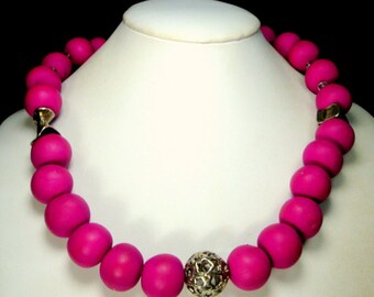 Fuschia necklace | Etsy