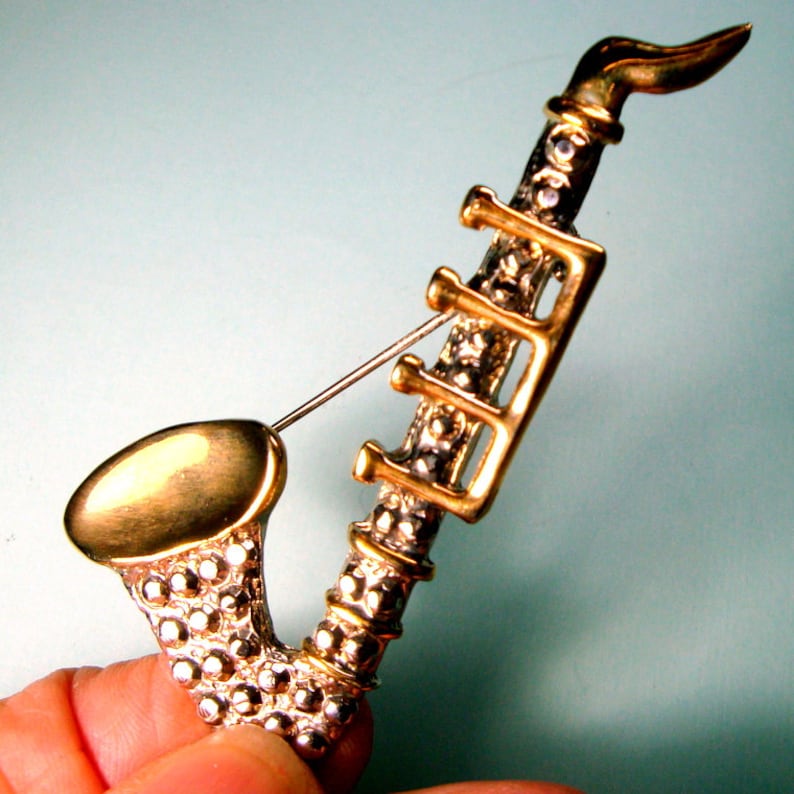 SALE Saxophone Pin Musical Instrument Brooch Silver & Gold - Etsy