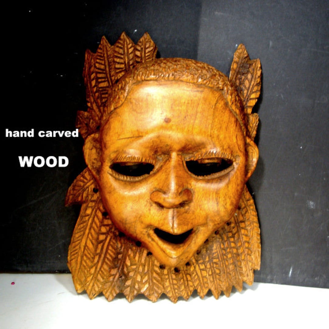Vintage Bali Wood Face Mask Wall Hanging, Gorgeous Wood Grain, Curious ...