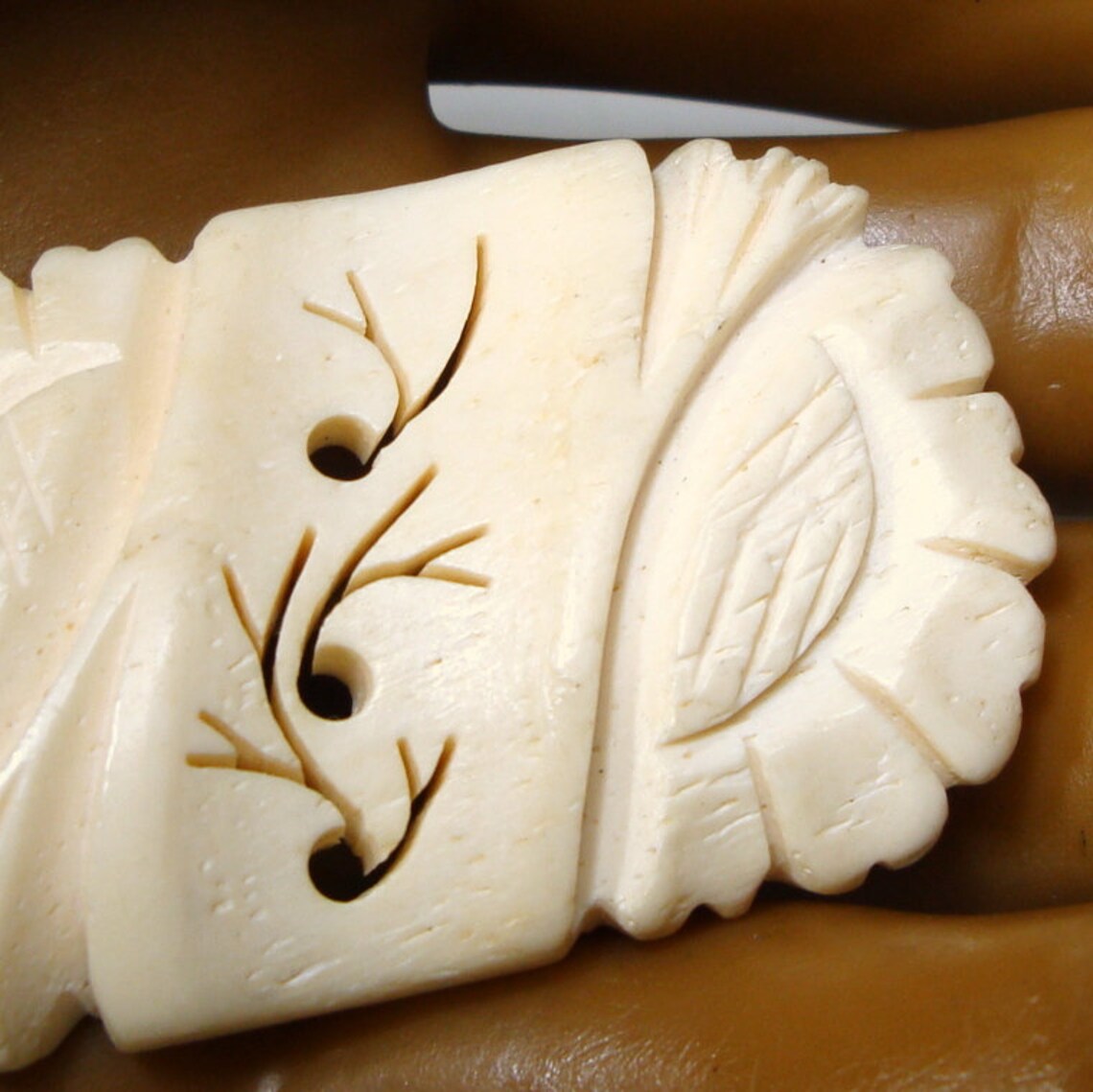 Oxbone Art Deco Style Pin, Hand Carved & Pierced Classic 1950s Bar ...