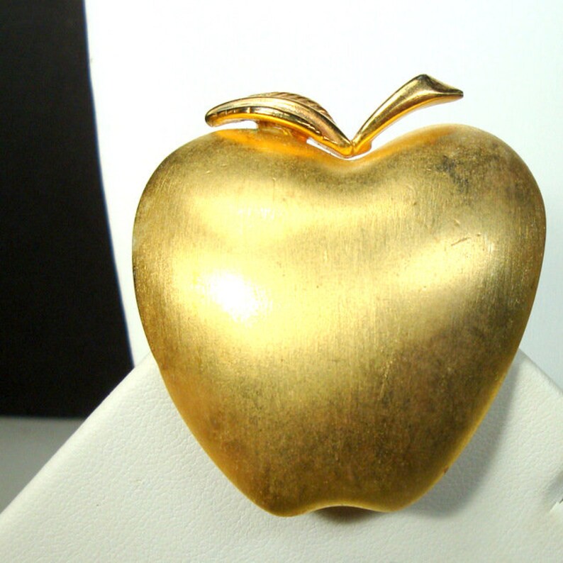 SALE the BIG Apple Pin Harvest Fruit Brooch Gold Metal - Etsy