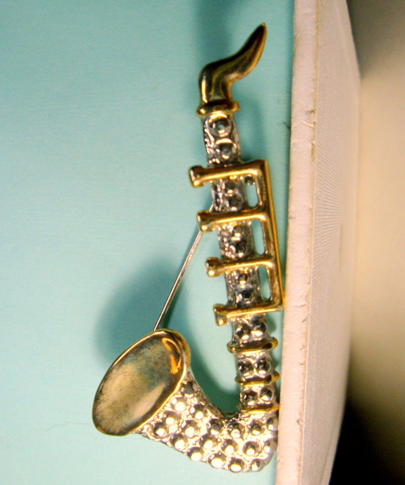 SALE Saxophone Pin Musical Instrument Brooch Silver & Gold - Etsy