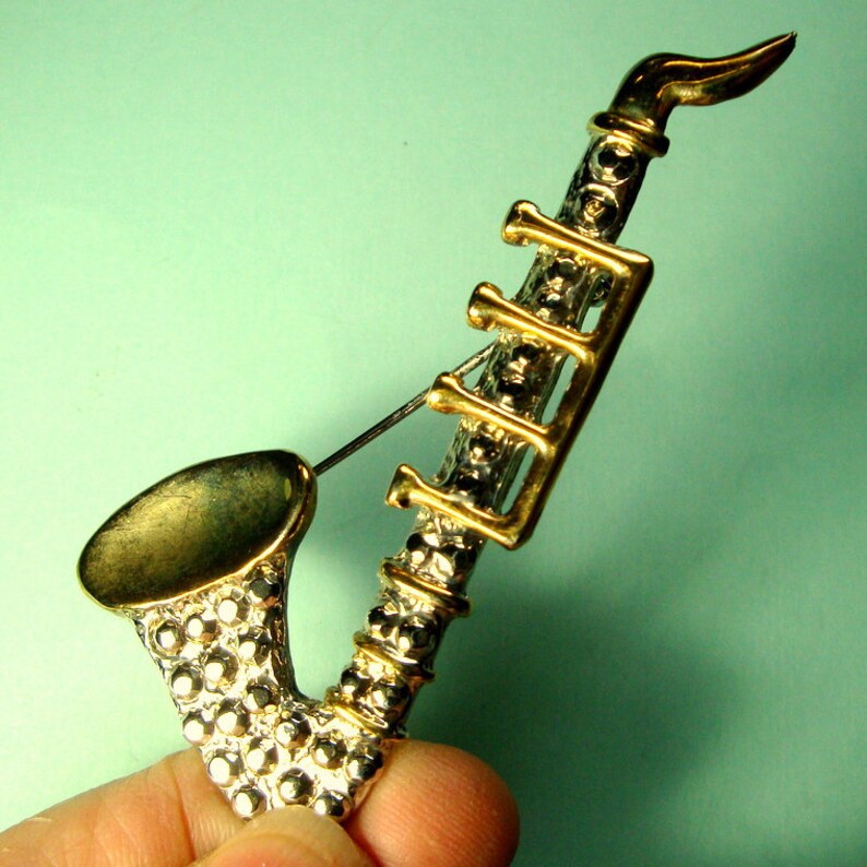 SALE Saxophone Pin Musical Instrument Brooch Silver & Gold - Etsy