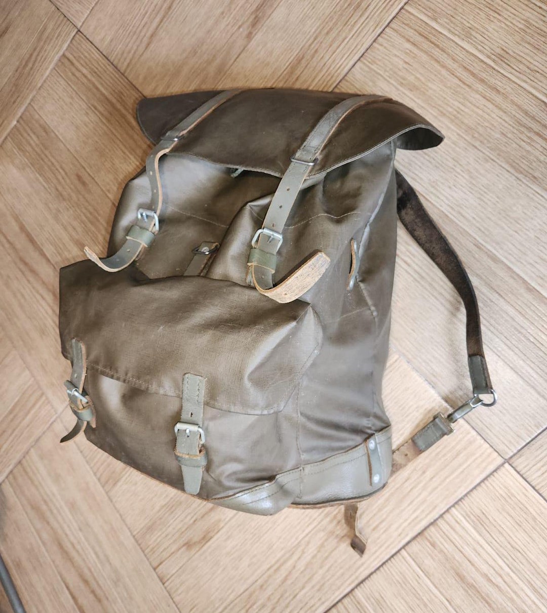 Vintage Swiss Army Soldier Backpack Rucksack - Military 1979 ...