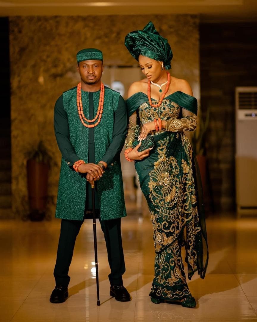 Traditional Wedding African Couple Engagement Outfit,corset Gown,agbada ...