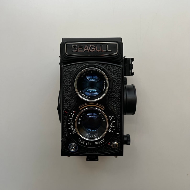 Seagull 4A-105 6X6 W/ 75mm F3.5 Lens TLR Medium Format Camera S/n ...
