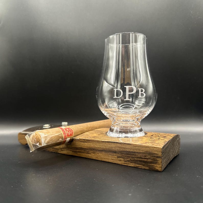 Personalized Reclaimed Whiskey Stave & Glencairn Glass Set - Etsy