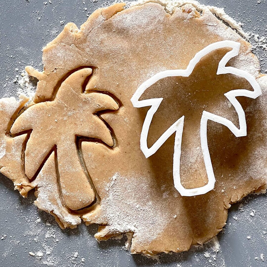 Palm Tree Cookie Cutter: Tropical Cookie, Fondant & Clay Mold - Etsy