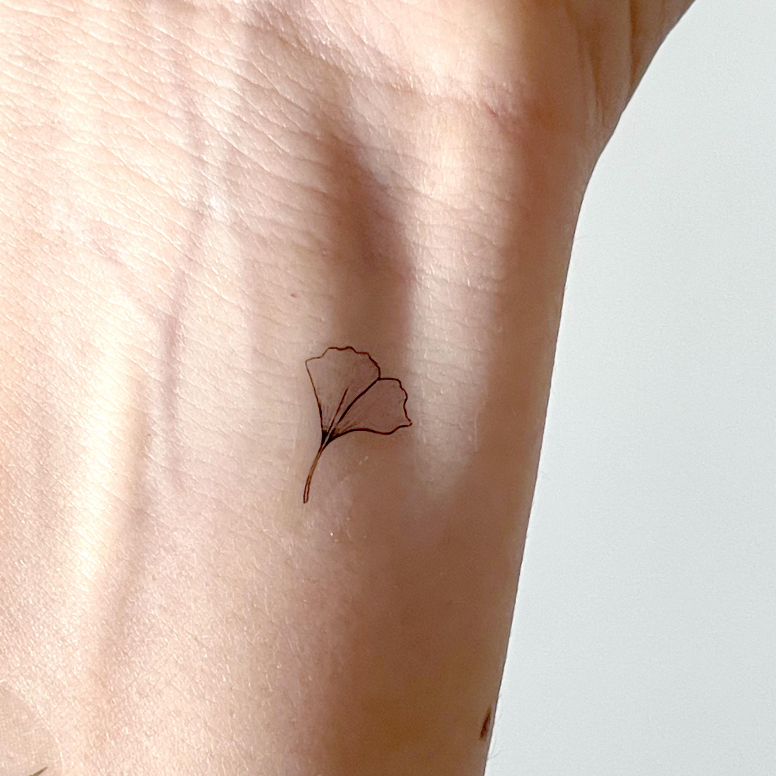 Temporary Tattoo Sheet Ginkgo, Ginkgo Tattoo Design, Tiny Tattoos, Ginkgo Leaf, Ginkgo Temporary ...