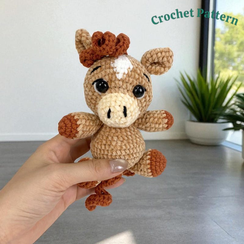 Horse Keychain - Etsy