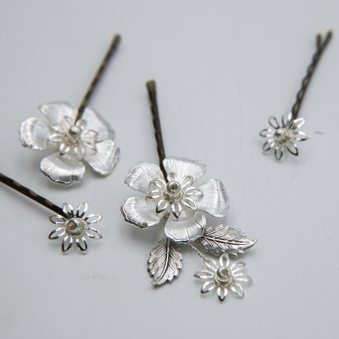 Silver Flower Bobby Pins: Wedding Hair Accessories, Set of 4 - Etsy