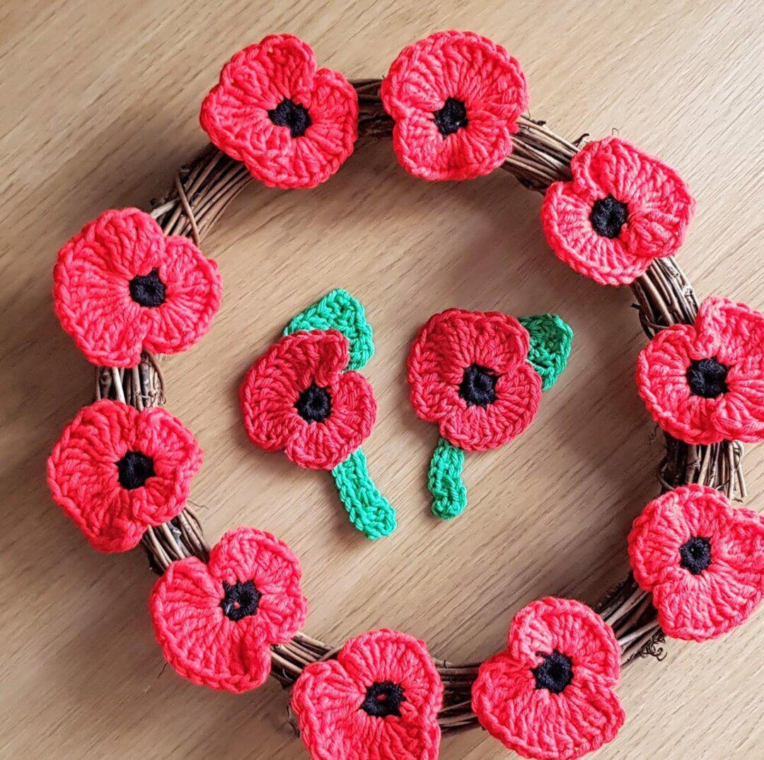 Poppy Crochet Pattern: Valentine's Day Flower Wreath (PDF Pattern) - Etsy