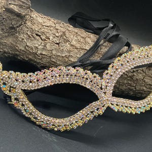 Gold Crystal Masquerade Mask – Sparkling Bling Eye Mask With Ribbon Tie ...