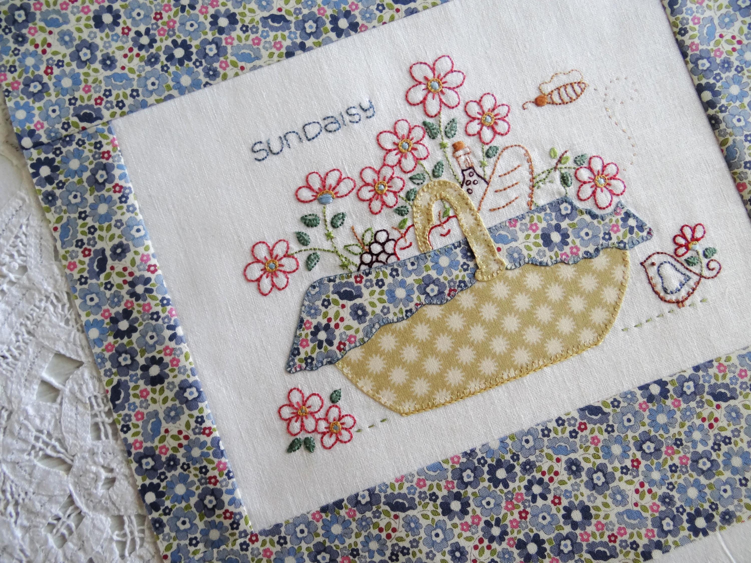 DAISY a DAY - Complete 12 Block Quilt Pattern - Hand Embroidery ...