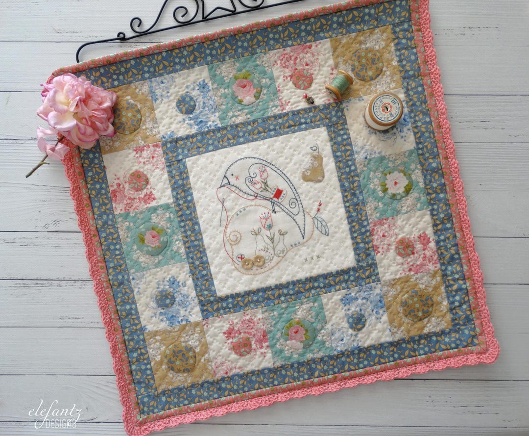 Prim Sew Crow Mini Quilt Pattern Hand Embroidery Applique Crochet Edge ...