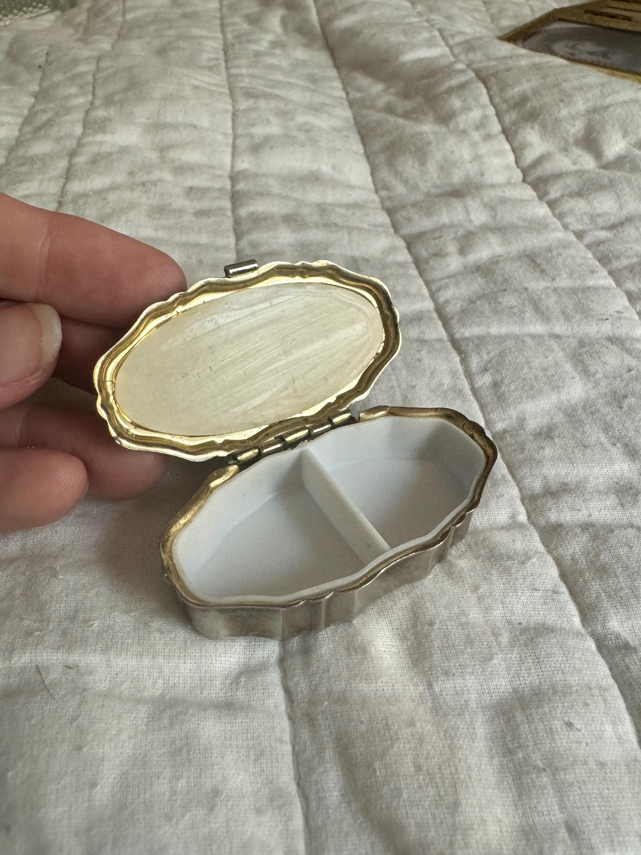 Vintage Silver Pill Box With Enamel Top - Etsy