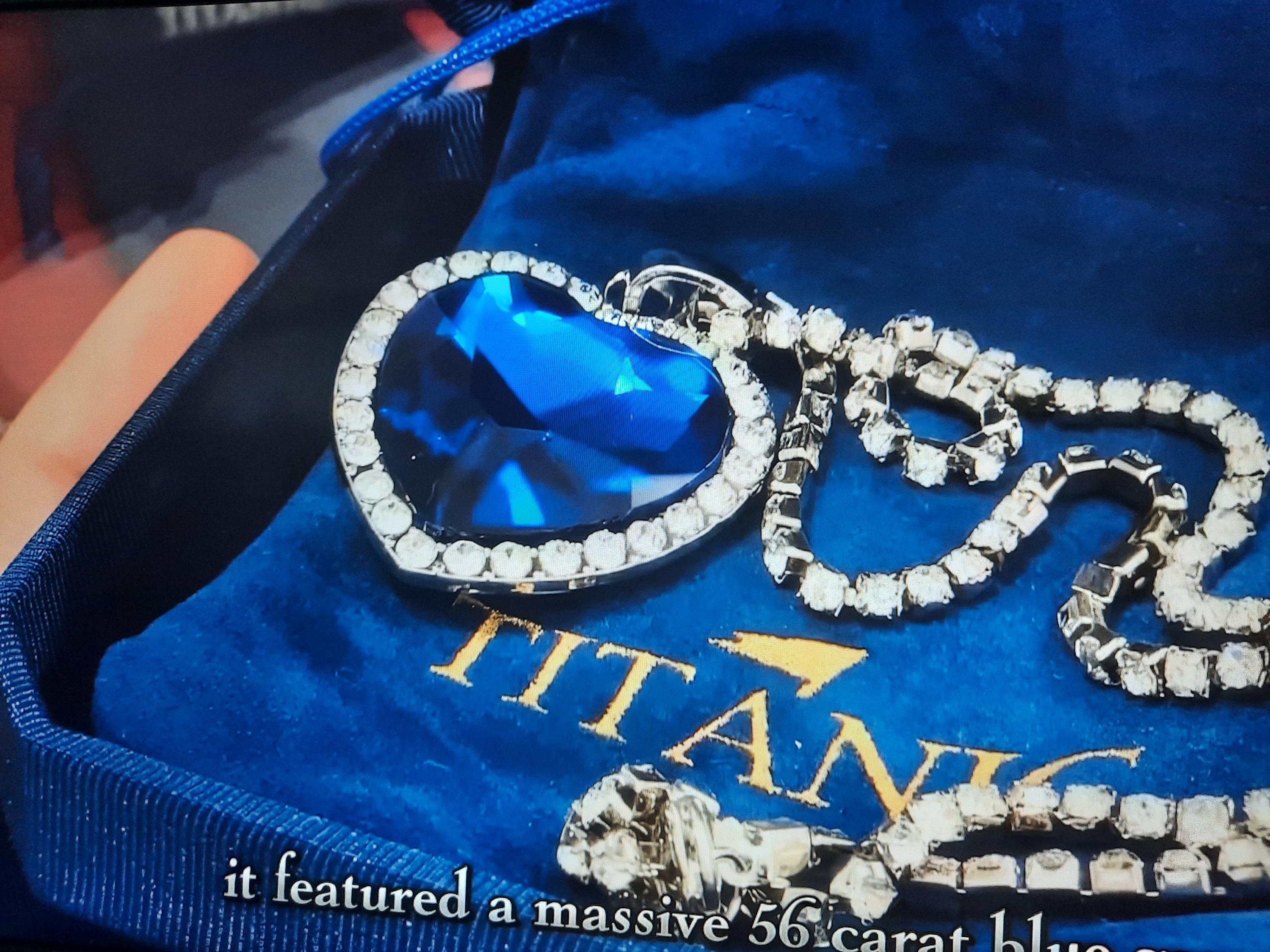 Titanic Copycat, Deep Blue Pendant in Silvertone Setting. Beads on 25 ...