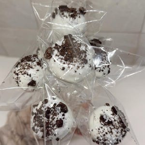 CUSTOMIZABLE Cake Pops - Etsy